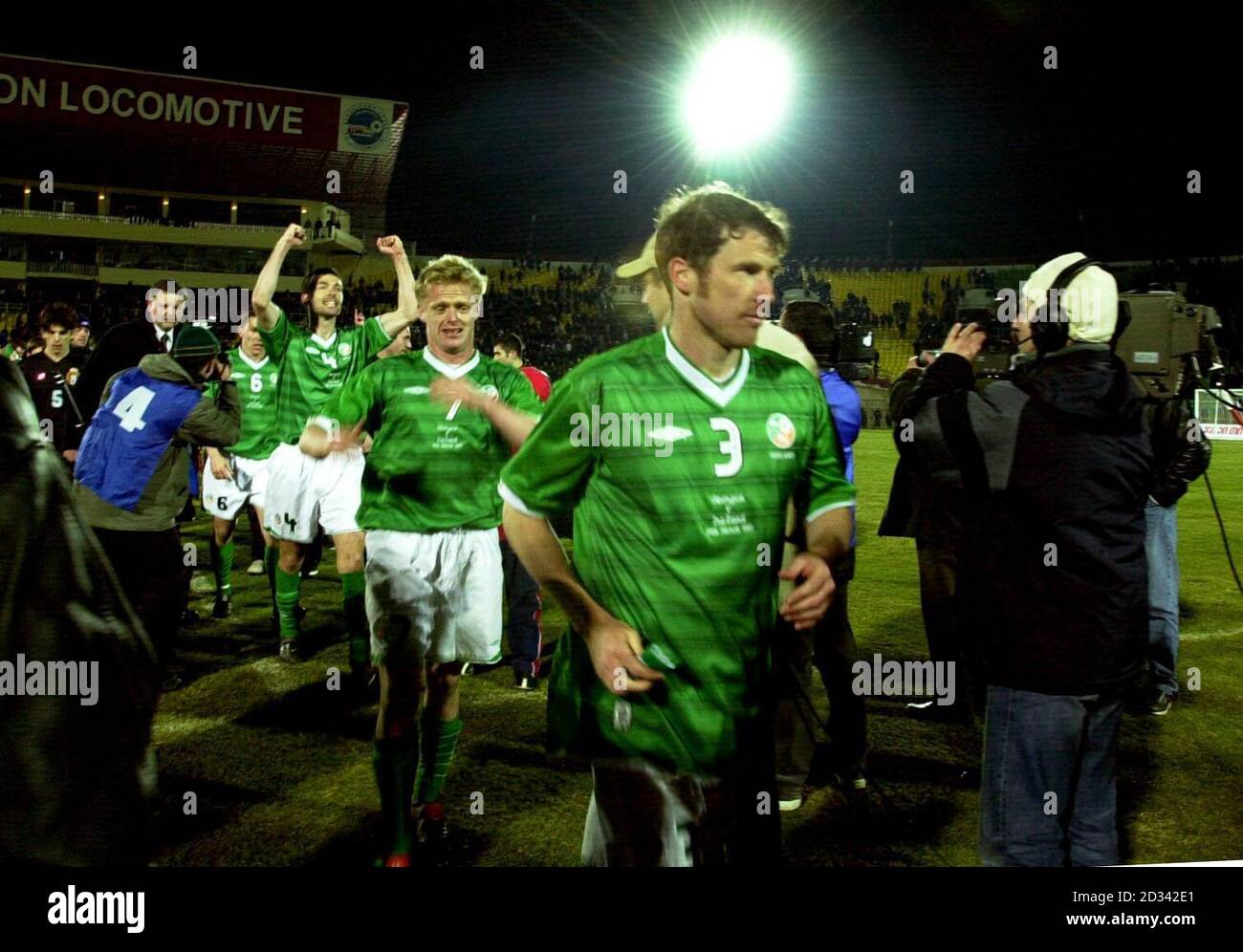 Bristol City's Darren Jones and Leeds United's Jamie McMaster (right ...