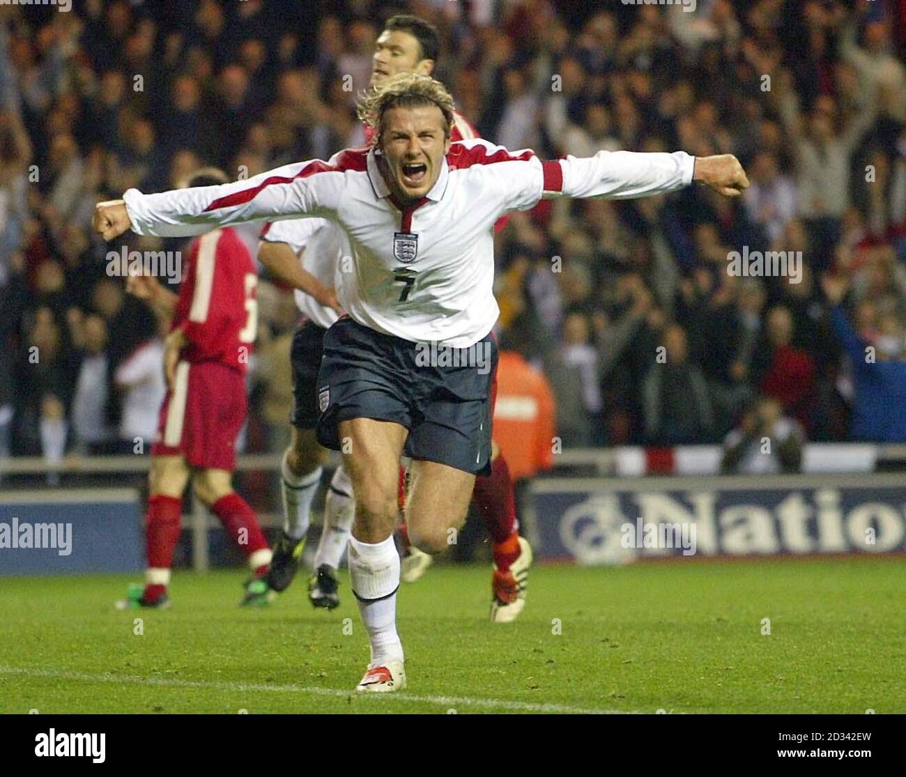 Sport football celebrating arms raised david beckham hi-res stock ...