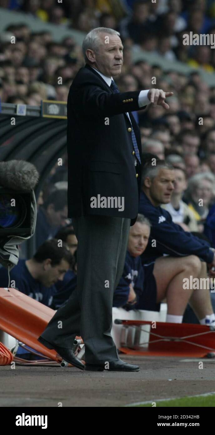 Fa premiership football match elland road hi-res stock photography and ...