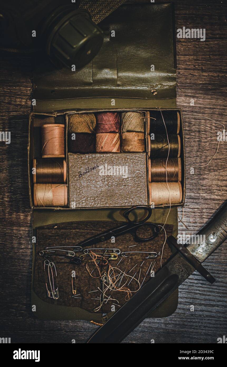 Ww2 army kit hi-res stock photography and images - Alamy