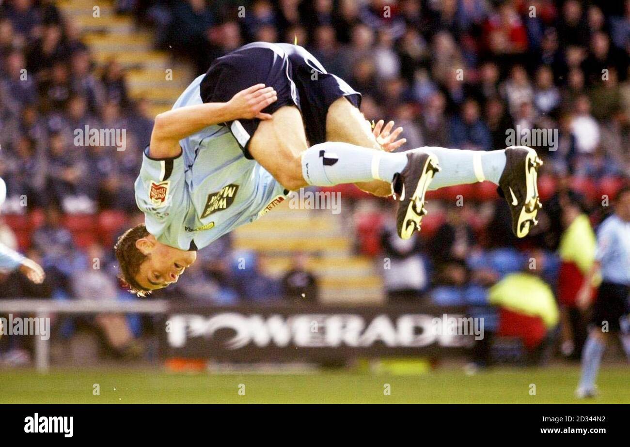 Danny pugh 2004 hi-res stock photography and images - Alamy