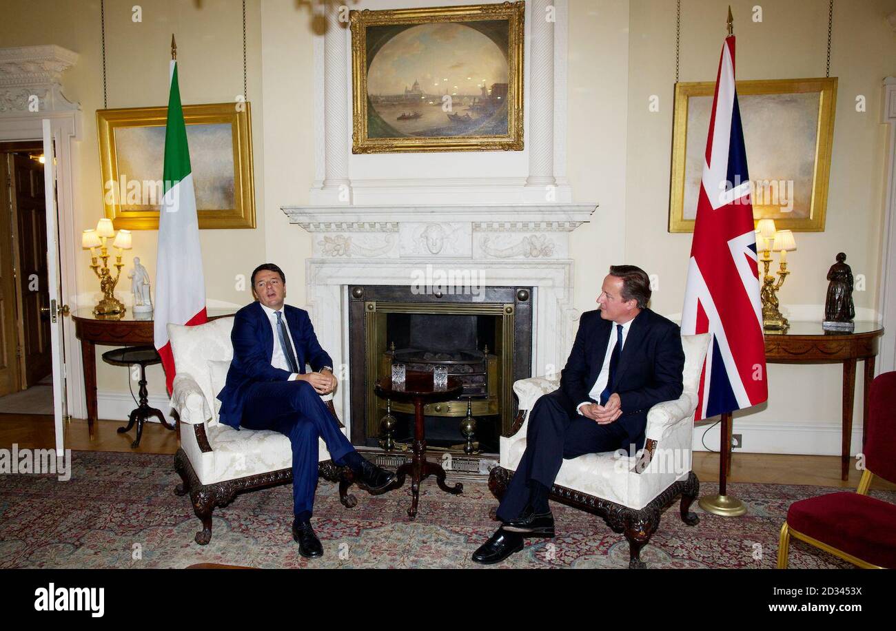 Number 10 downing street inside hi-res stock photography and images - Alamy