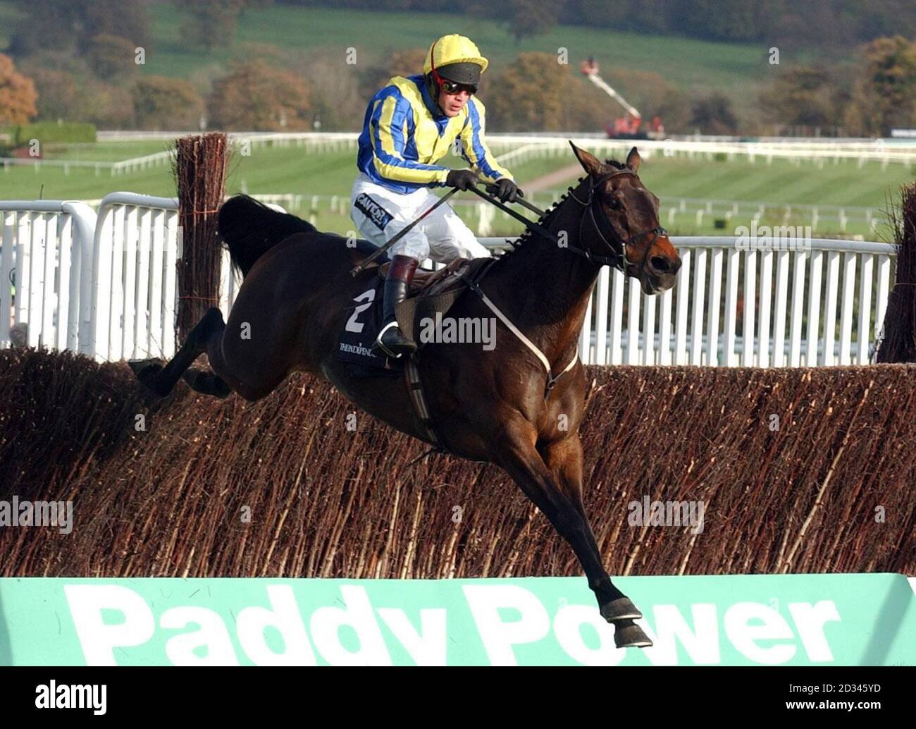 Jockey carl llewellyn hi-res stock photography and images - Alamy