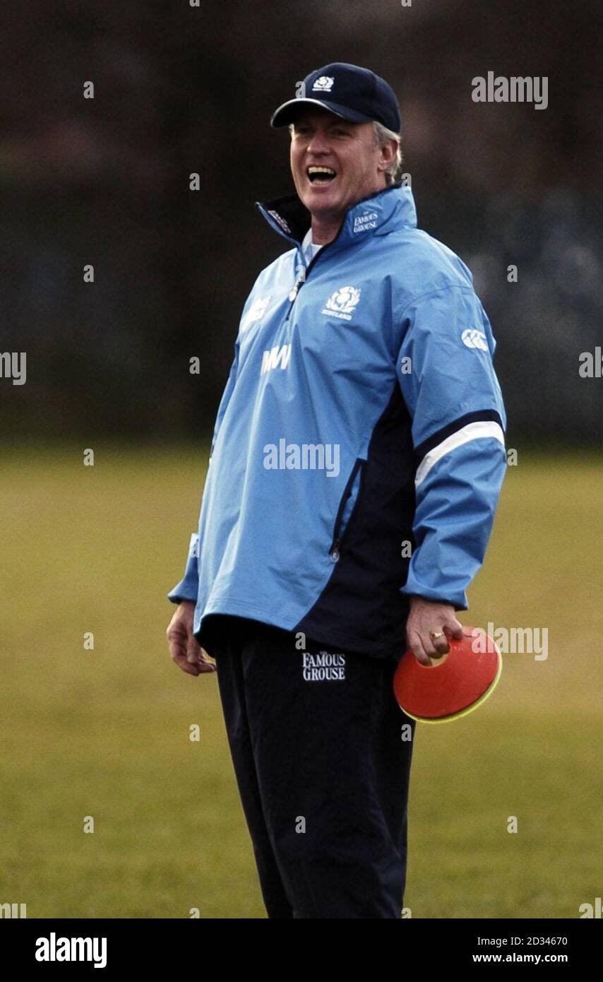 Scotland rugby union coach matt williams hi-res stock photography and ...