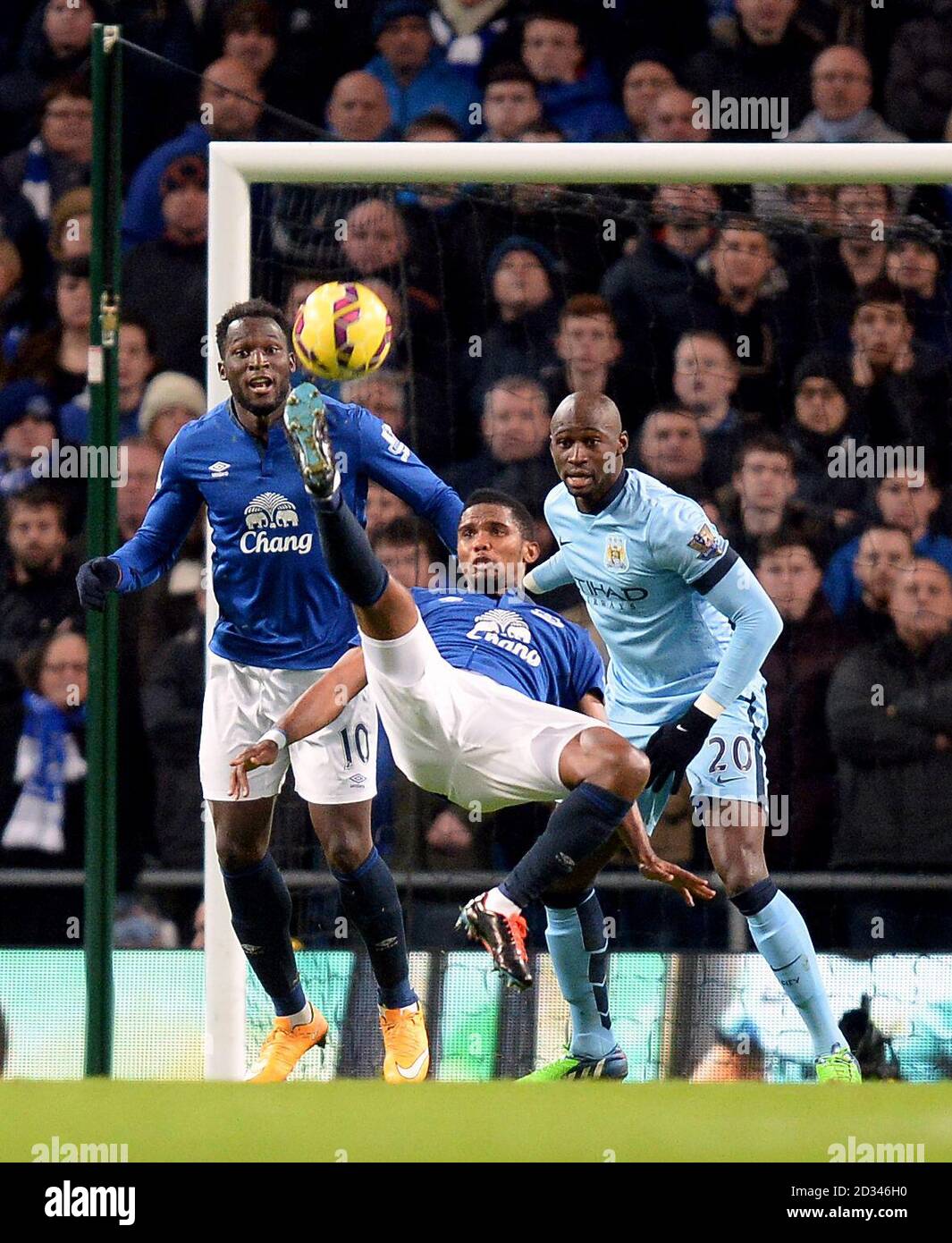 Everton's Samuel Eto'o controls the ball in the air during the Barclays ...