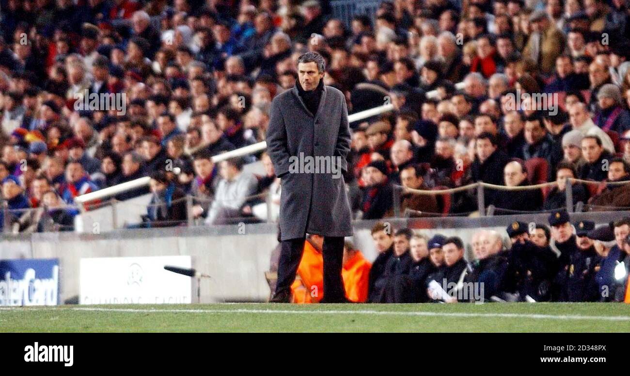 Chelsea manager Jose Mourinho looks on from pitchside Stock Photo - Alamy