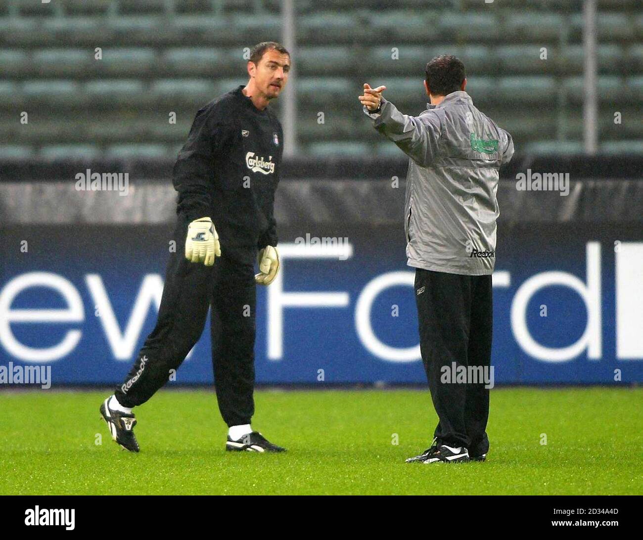 Jerzy dudek of liverpool hi-res stock photography and images - Alamy