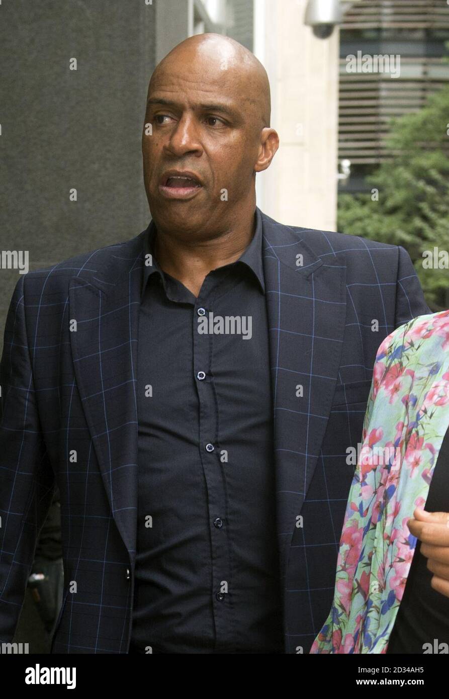 Peter andre as a witness hi-res stock photography and images - Alamy