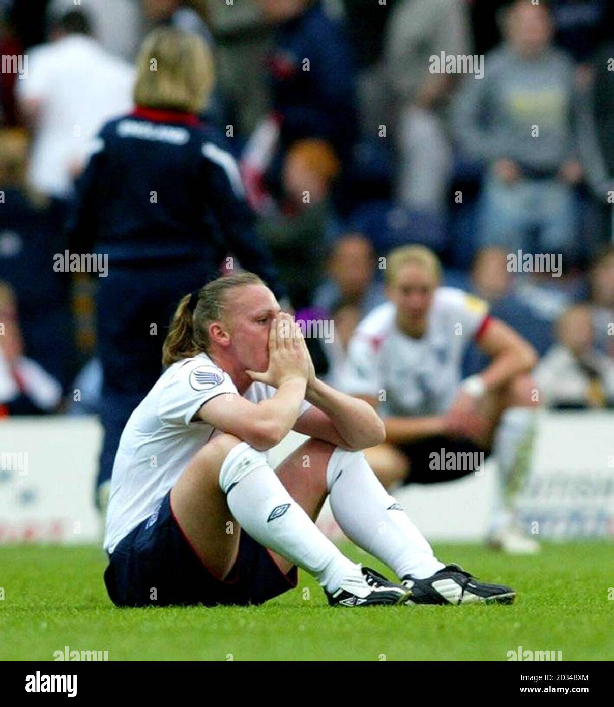 England's Amanda Barr shows her emotions following defeat Stock Photo ...