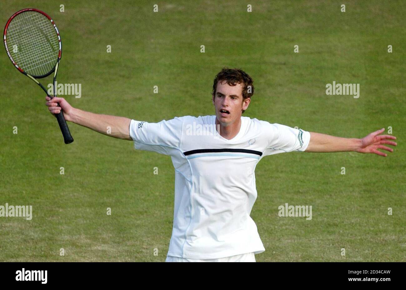 Great Britain's Andrew Murray celebrates his win Stock Photo - Alamy