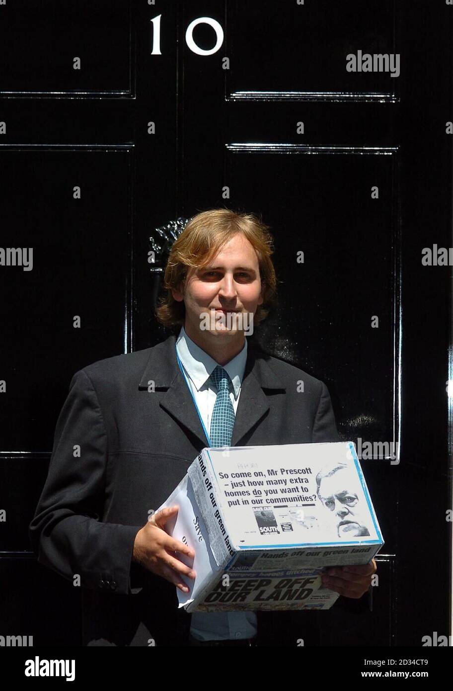 Paul foster outside 10 downing street hi-res stock photography and ...