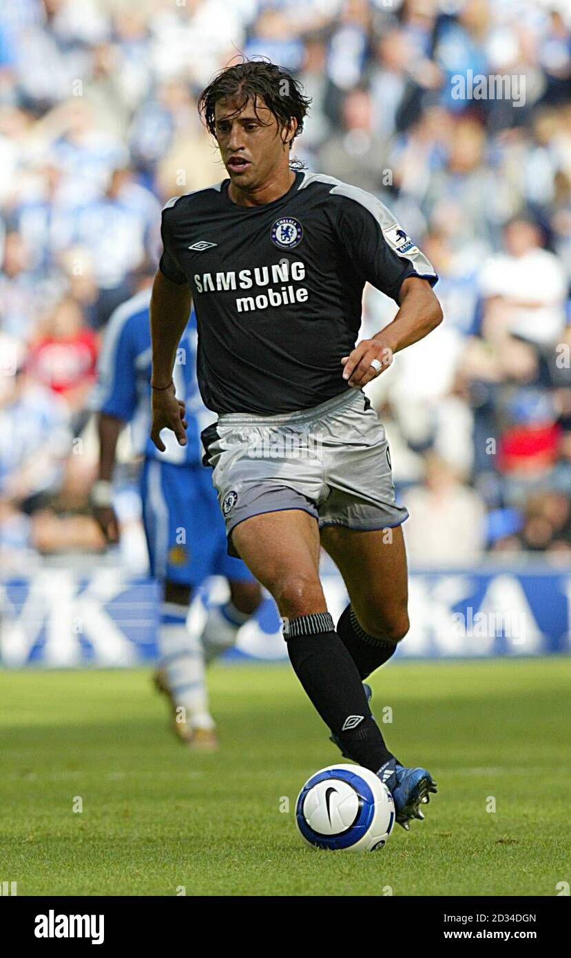 Chelseas hernan crespo hi-res stock photography and images - Alamy