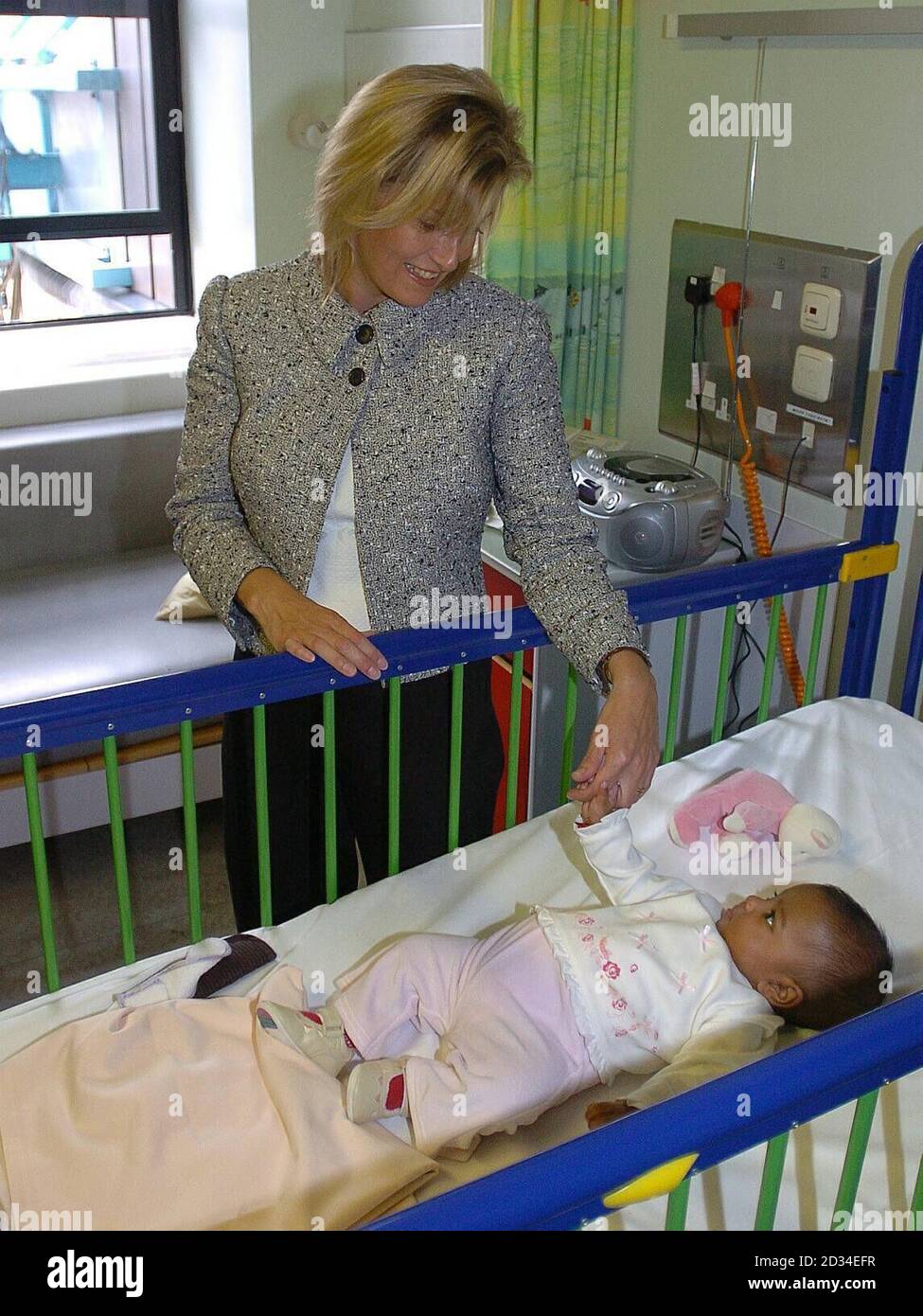 The countess wessex holding hand six month old jiya gill hi-res stock ...