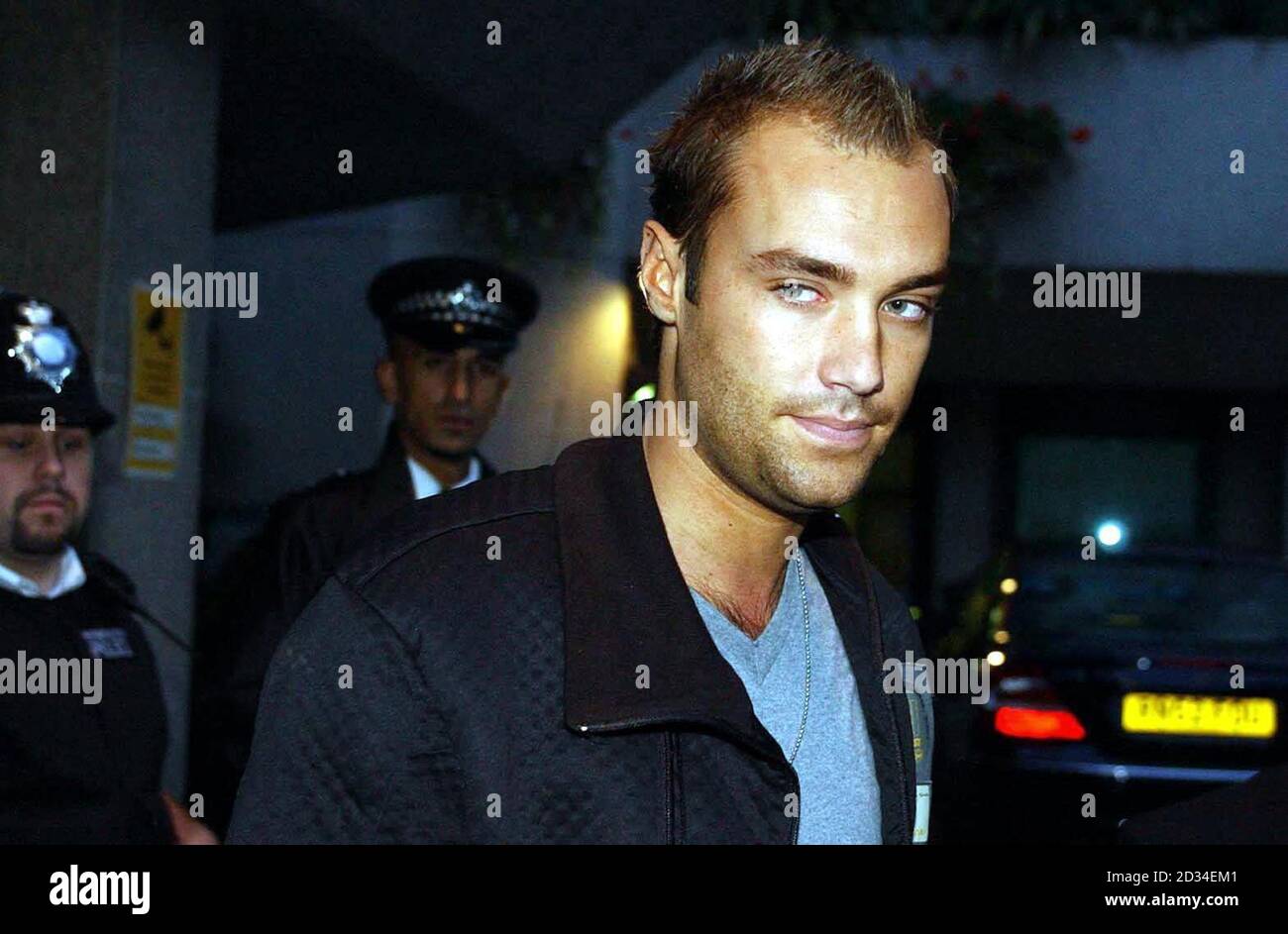Calum best leaves the cromwell hospital hi-res stock photography and ...