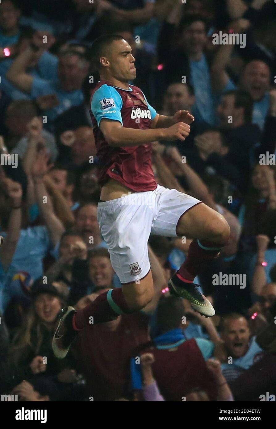 West ham uniteds winston reid celebrates hi-res stock photography and ...