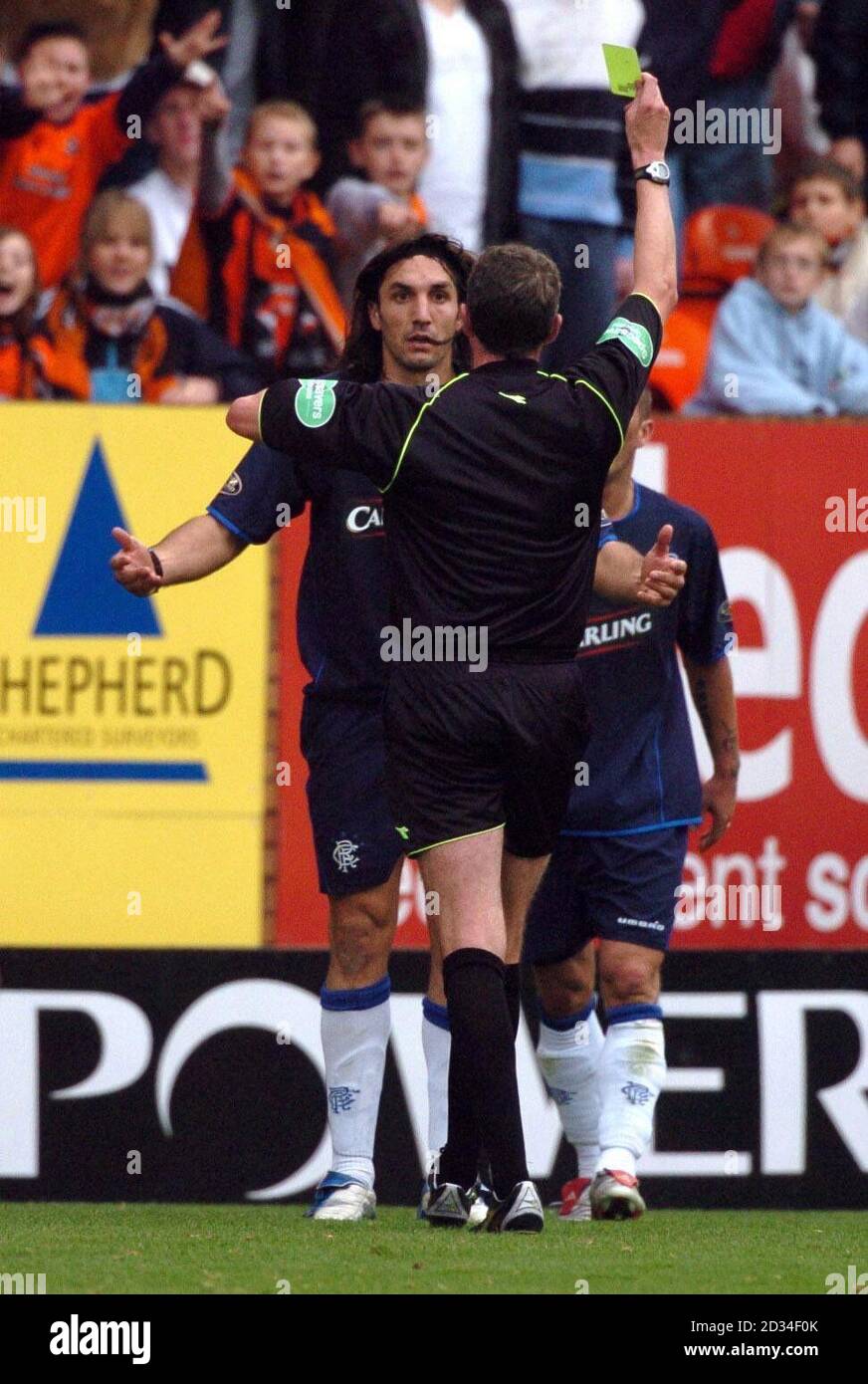 Referee charlie richmond hi-res stock photography and images - Alamy