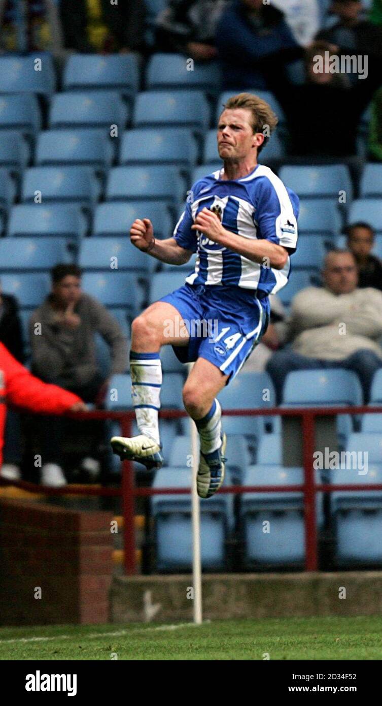 Wigan Athletic's Alan Mahon celebrates scoring Stock Photo - Alamy