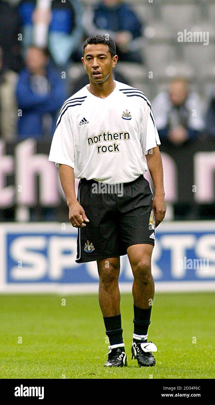 Newcastle United's Nolberto Solano Stock Photo - Alamy