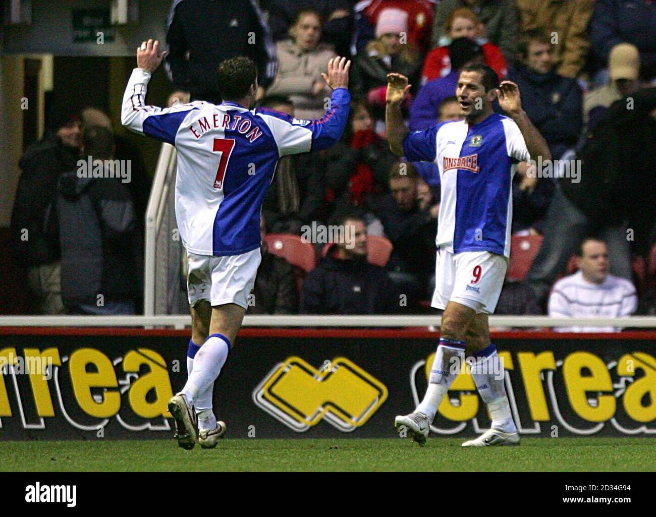 blackburn-rovers-shefki-kuqi-r-celebrates-his-goal-stock-photo-alamy
