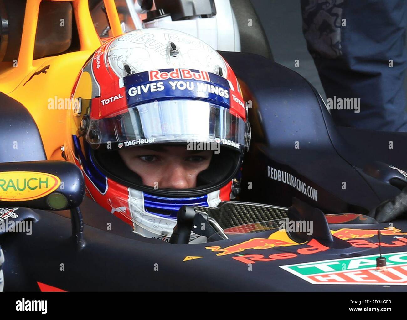 Red bull racings pierre gasly hi-res stock photography and images - Alamy