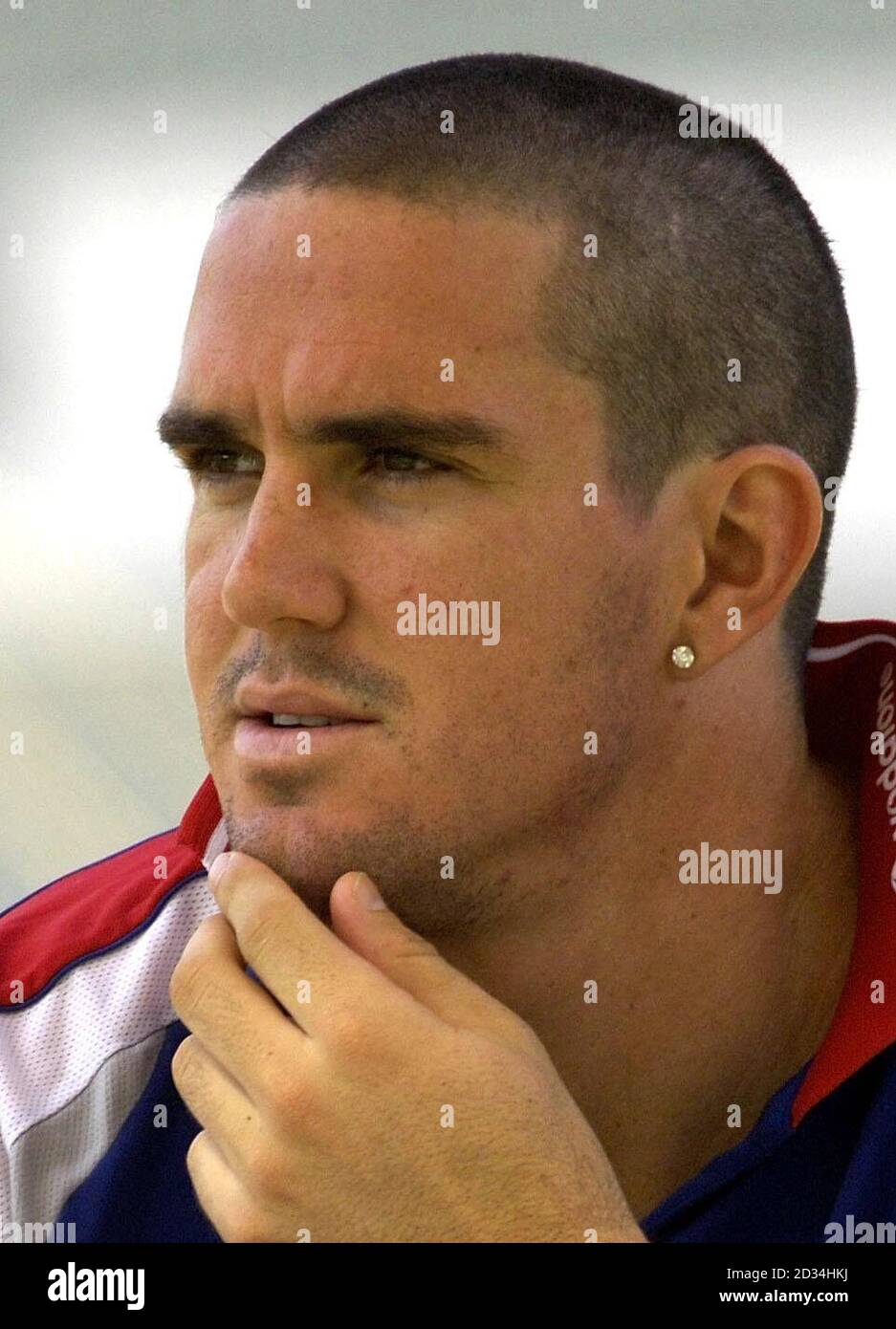 England cricketer kevin pietersen sporting hi-res stock photography and ...