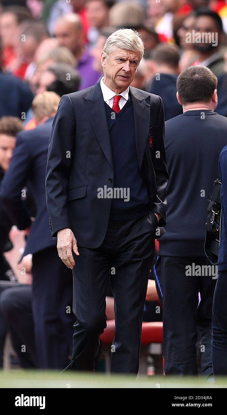 Arsenal manager arsene wenger before premier league match emirates ...