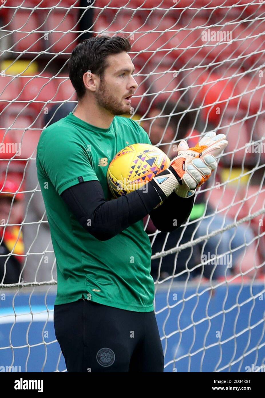 Celtic goalkeeper Craig Gordon warms up before the Ladbrokes Scottish ...