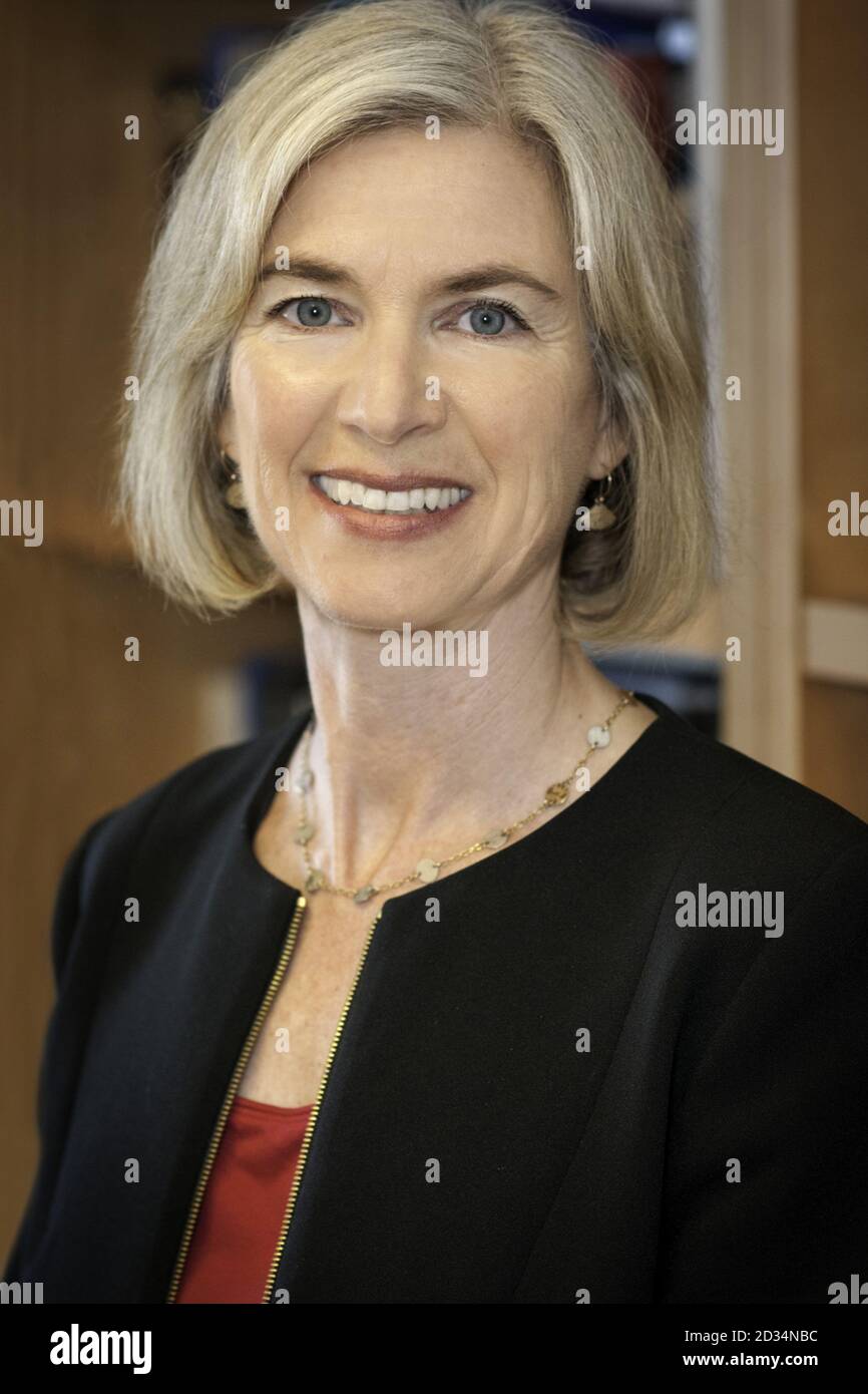 Jennifer doudna in lab hi-res stock photography and images - Alamy