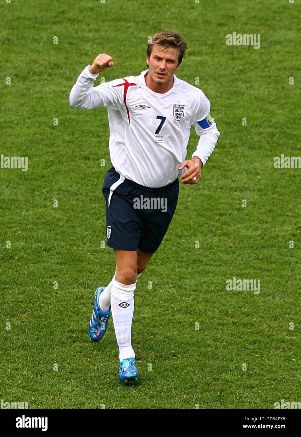 England's David Beckham celebrates his goal Stock Photo - Alamy