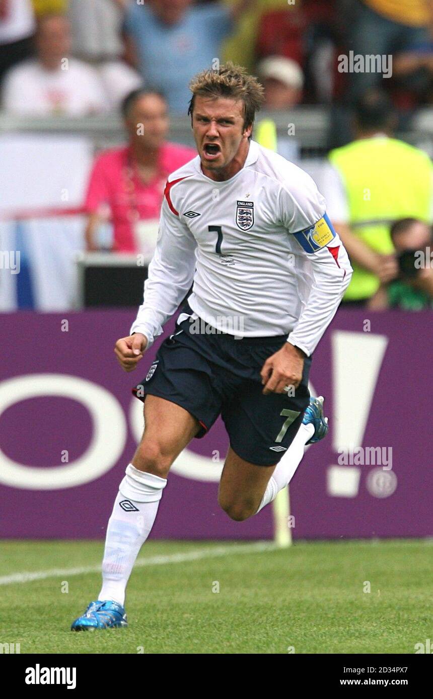 England's David Beckham celebrates his goal Stock Photo - Alamy
