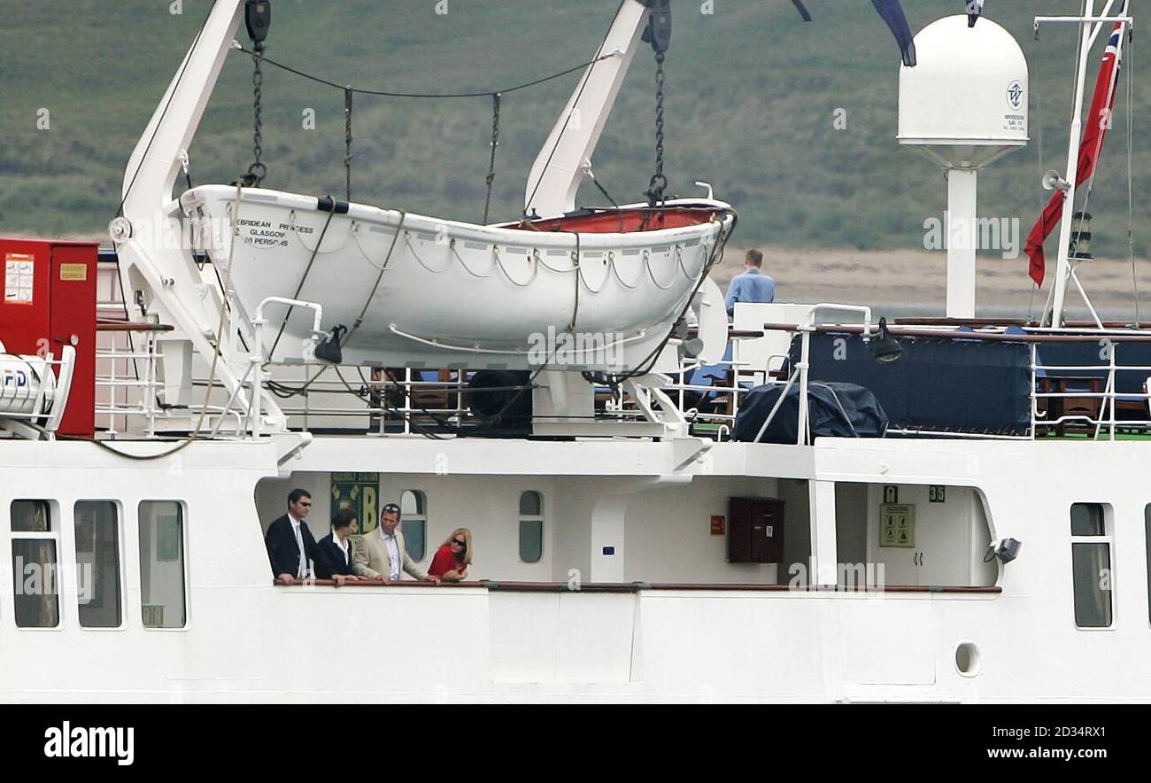 Rear admiral tim laurence hi-res stock photography and images - Alamy