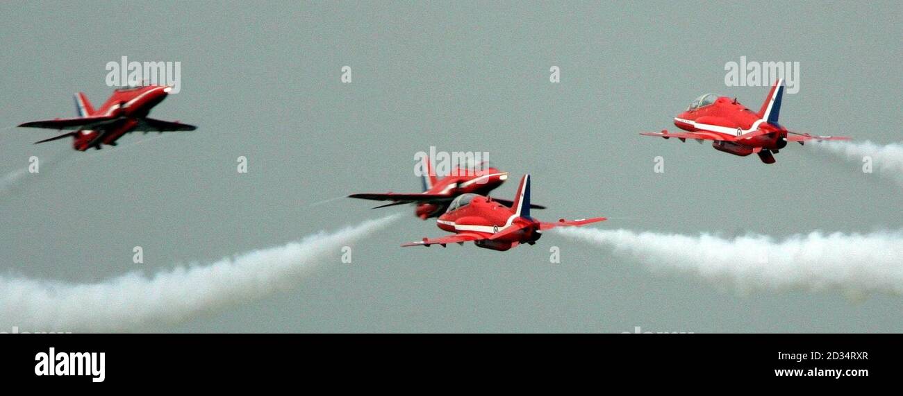 Red Arrows displaying during their display at Farnborough Airshow Stock ...