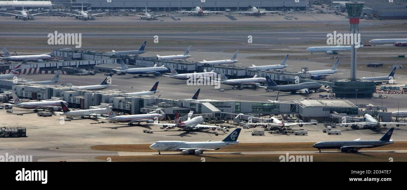 Aeroplanes stands hi-res stock photography and images - Alamy