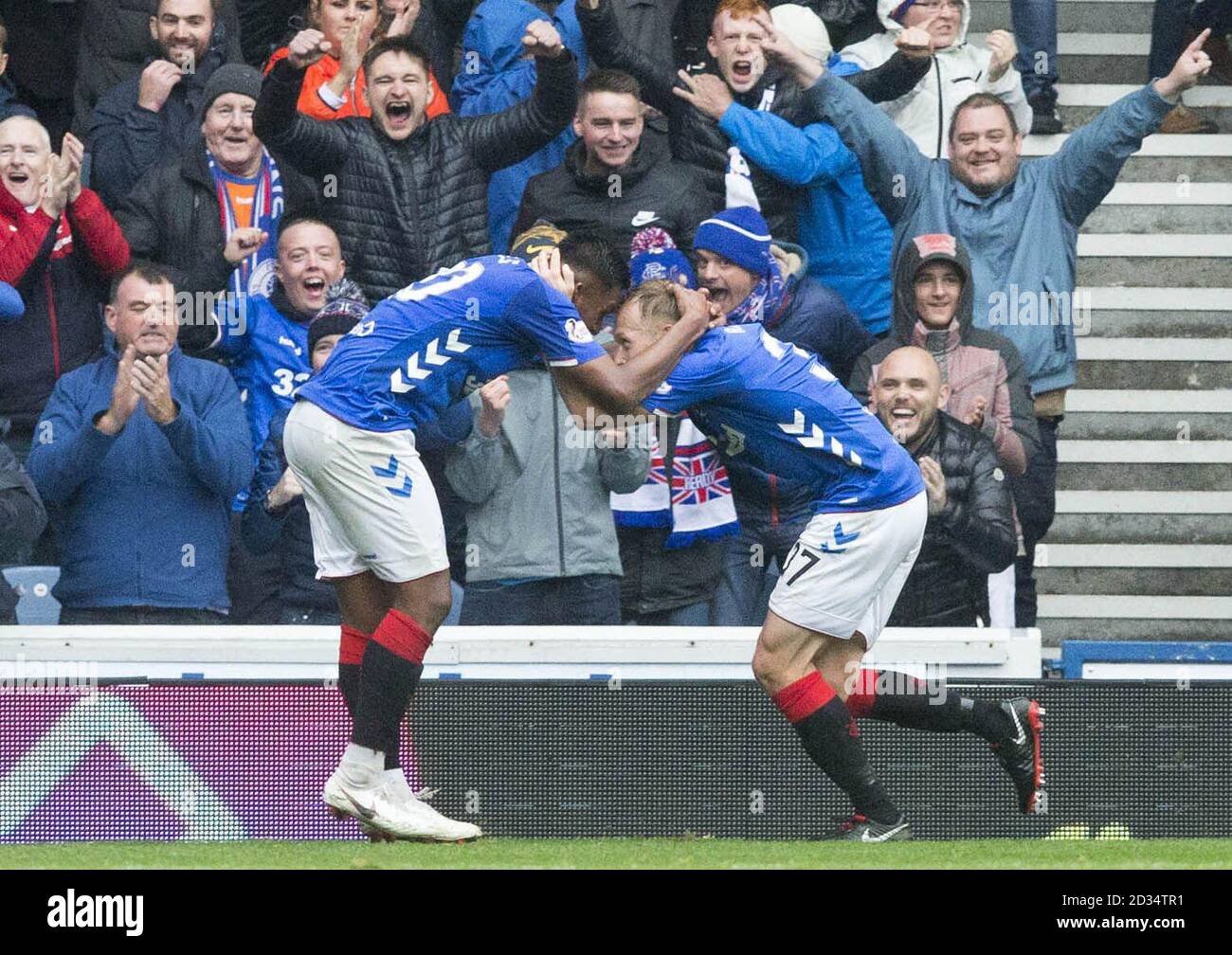 Rangers Scott Arfield celebrates Stock Photo - Alamy
