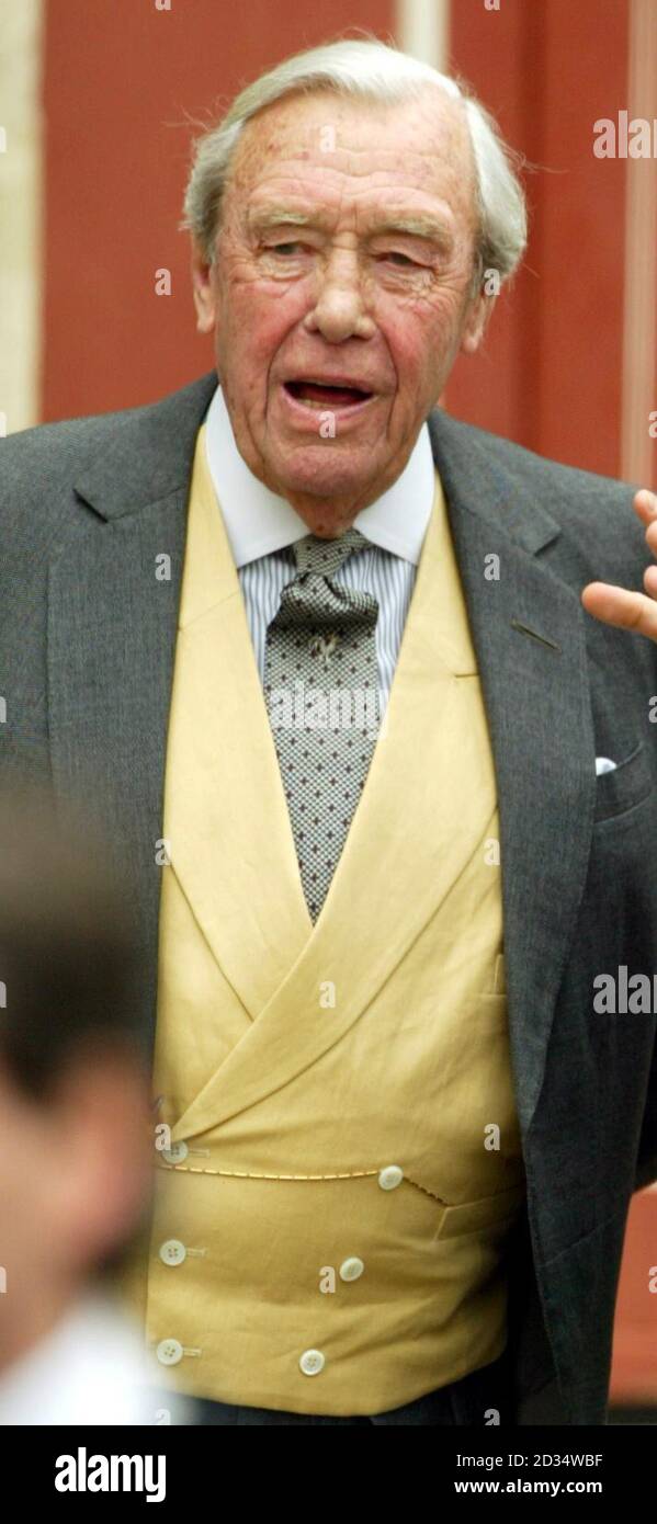 Library filer dated 09/04/2005 of Major Bruce Shand as the Duchess of ...