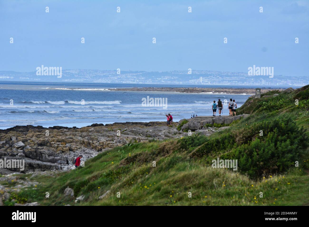 Beach full of surfers in Rest Bay, Wales (during pandemic Stock Photo ...