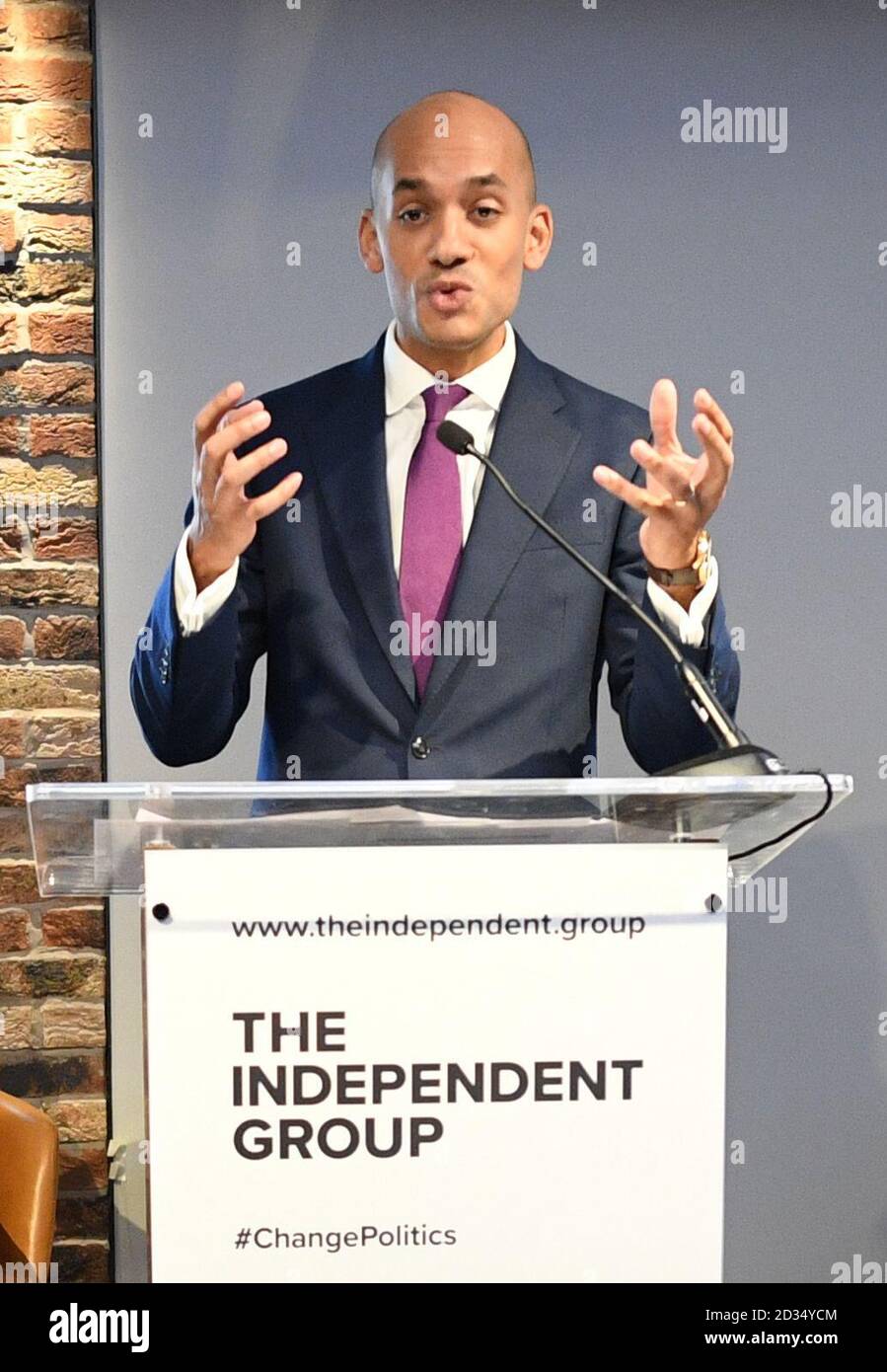Labour MP Chuka Umunna speaks as he announces his resignation during a ...