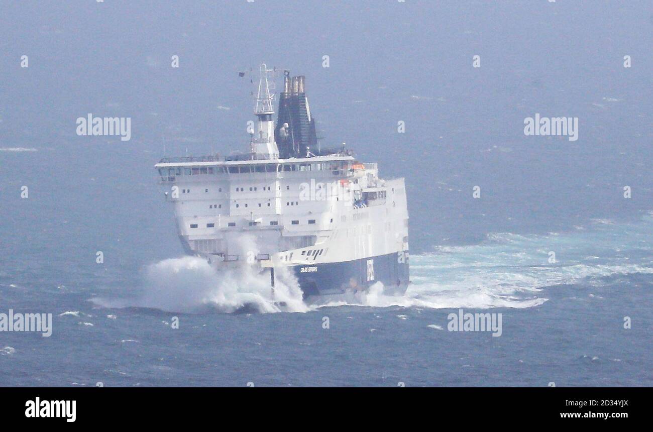 The DFDS Calais Seaways crashes through waves as she arrives in Dover ...