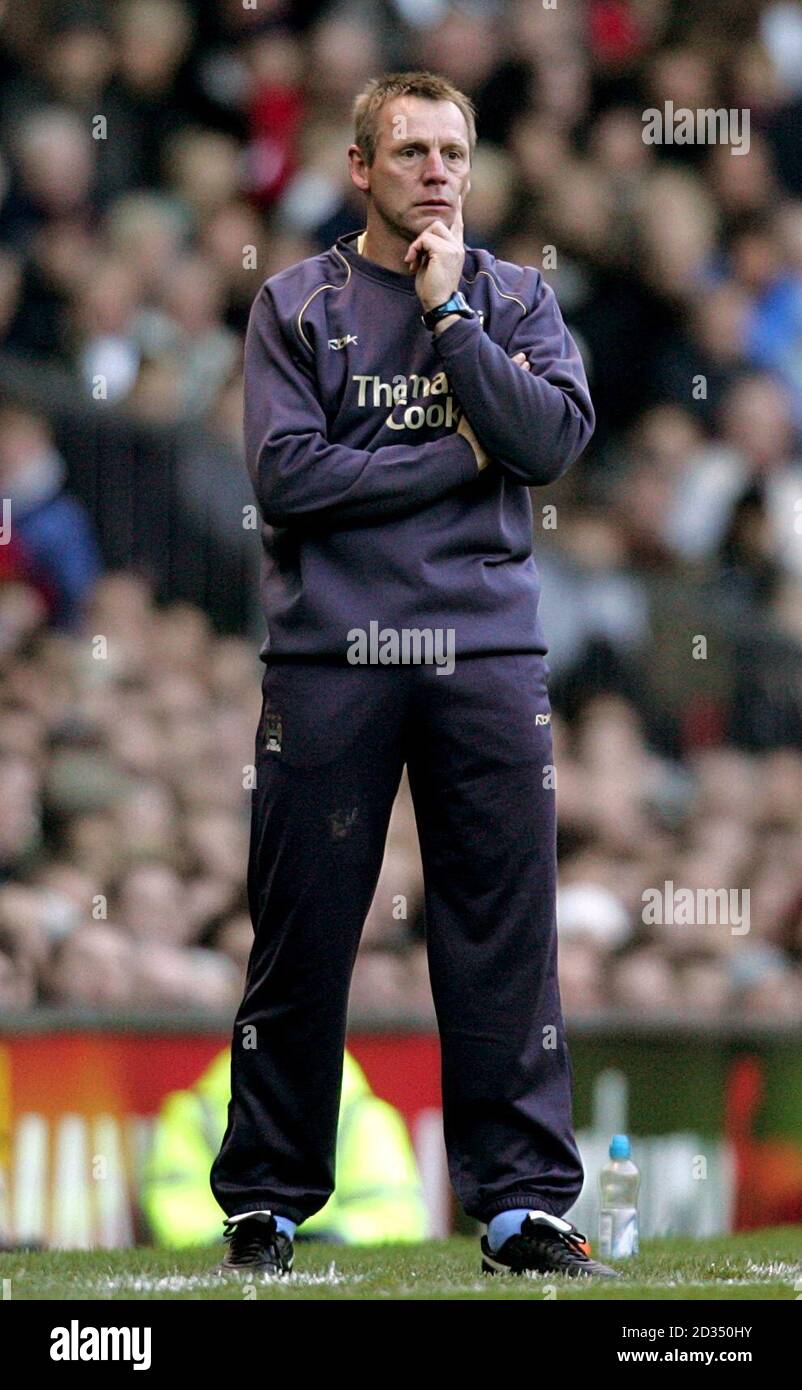 Stuart Pearce, Manchester City manager Stock Photo - Alamy