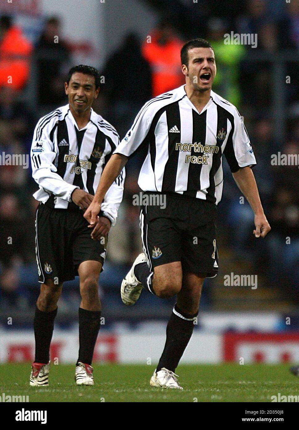 Newcastle uniteds steven taylor hi-res stock photography and images - Alamy
