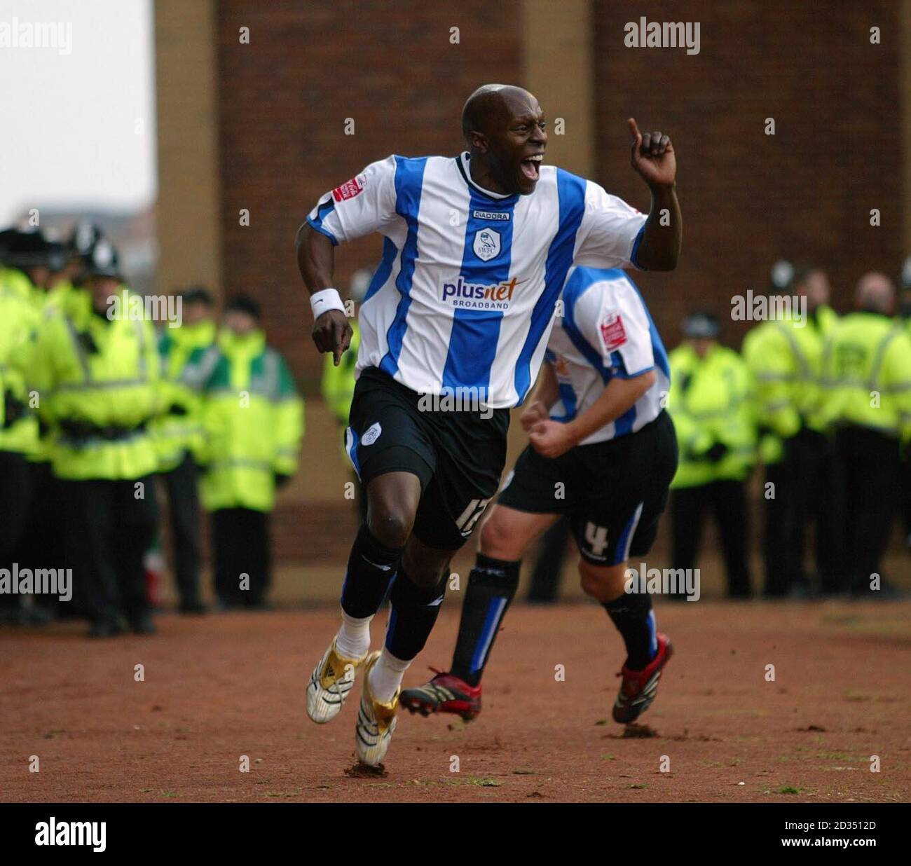 Wayne andrews hi-res stock photography and images - Alamy