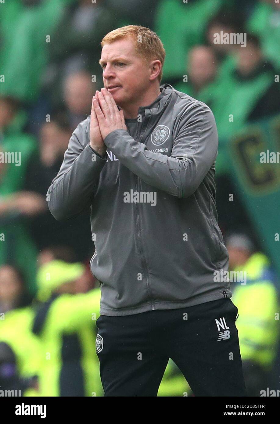 Celtic manager Neil Lennon gestures on the touchline during the William ...