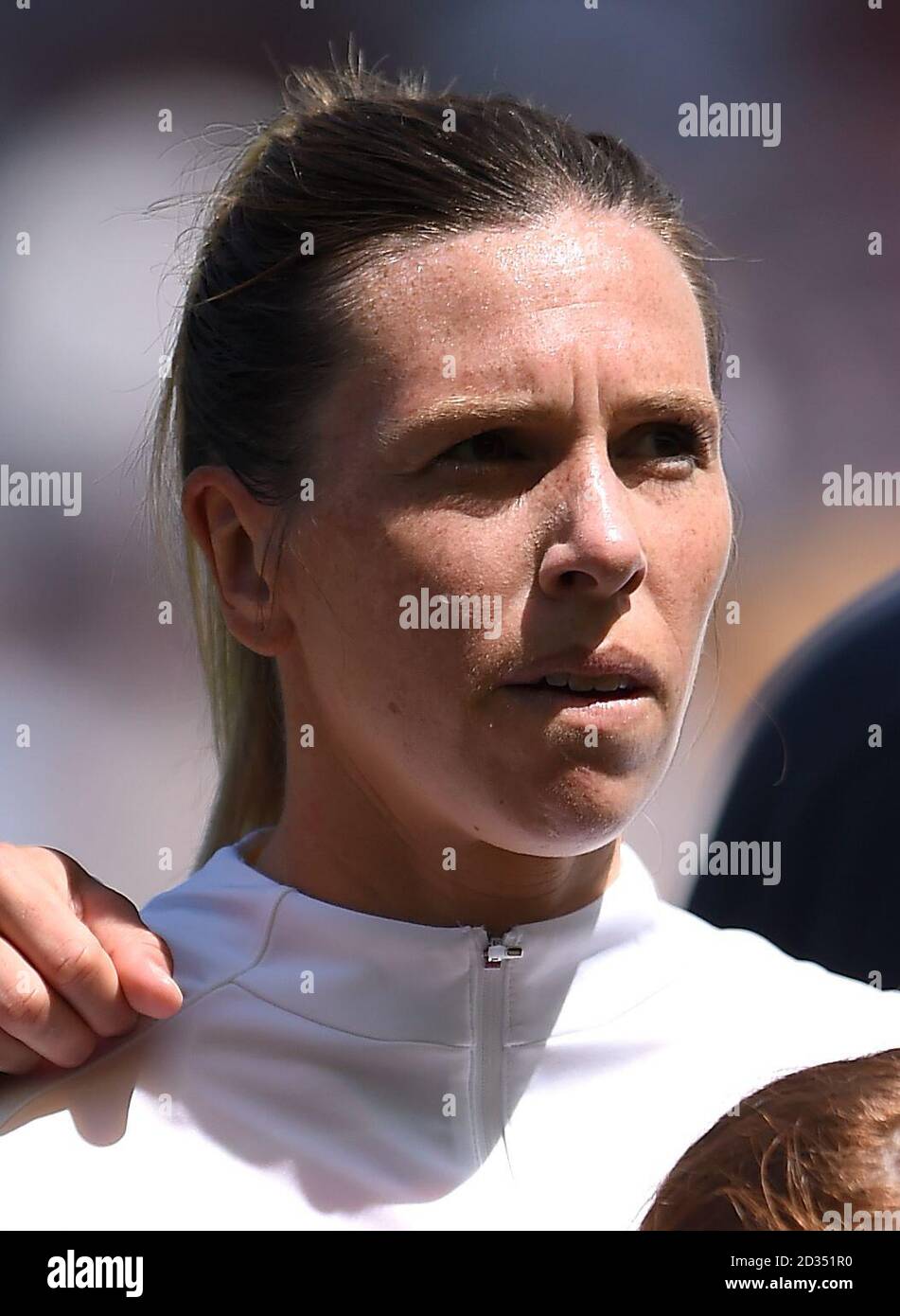 England goalkeeper Carly Telford prior to kick-off Stock Photo - Alamy