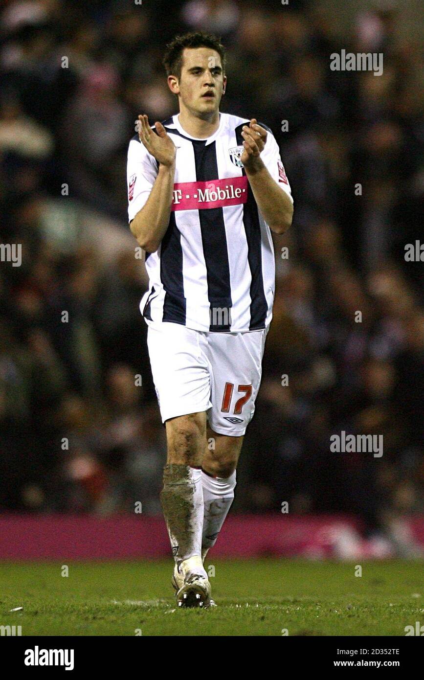 West Bromwich Albion's Darren Carter celebrates his goal Stock Photo ...