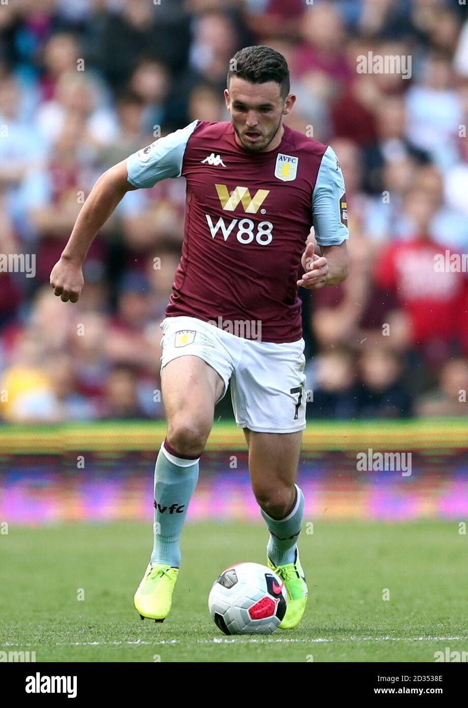 John mcginn aston villa hi-res stock photography and images - Alamy