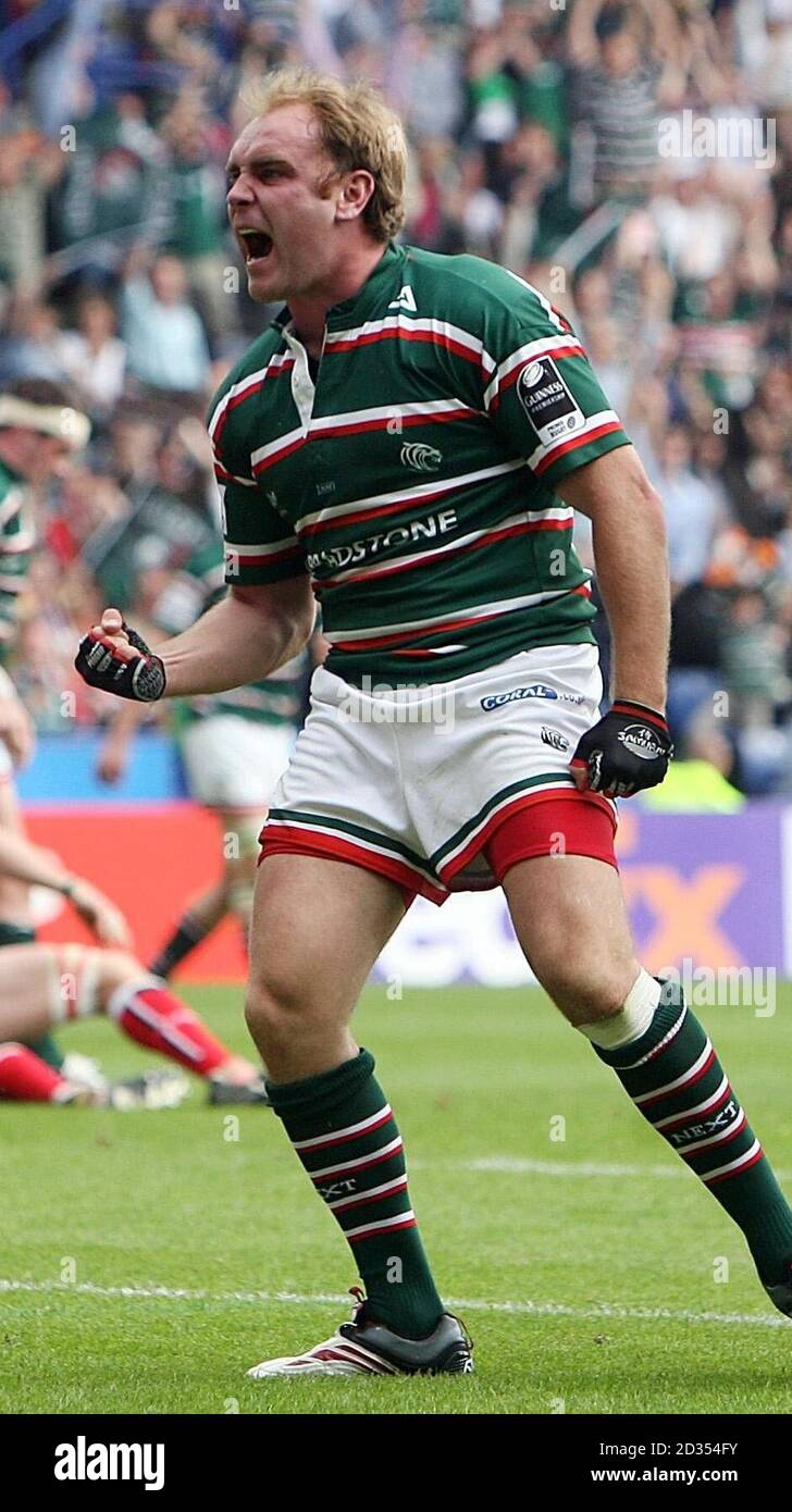 Andy Goode celebrates scoring Leicester's first try during the Heineken ...