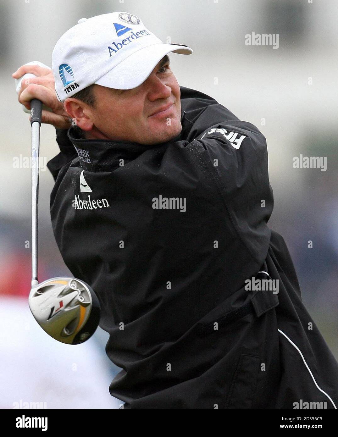 Scotlands paul lawrie on 2nd tee hi-res stock photography and images ...