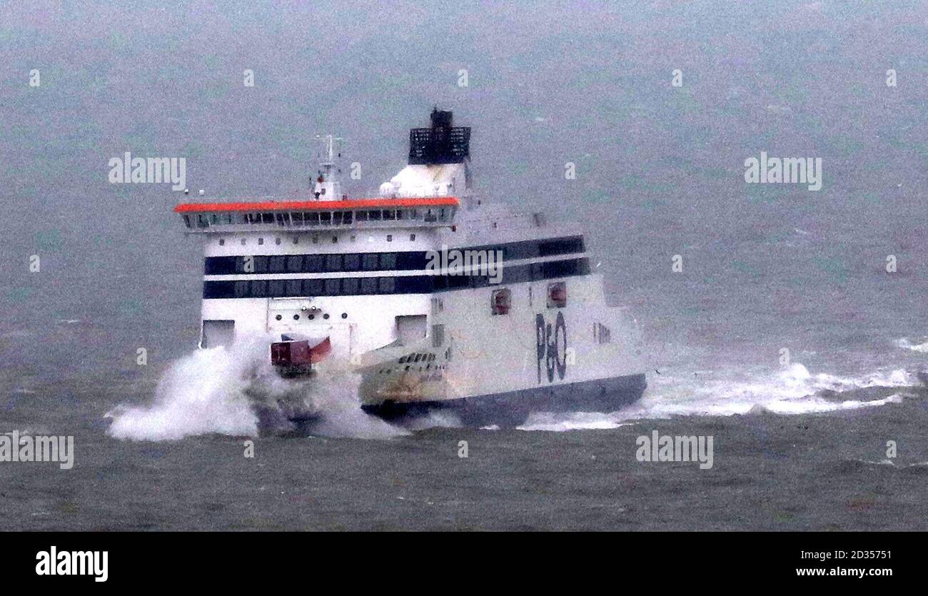 During stormy weather port dover hi-res stock photography and images ...
