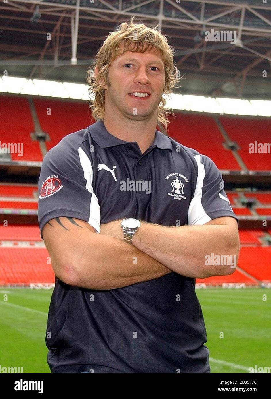 St helens sean long poses hi-res stock photography and images - Alamy