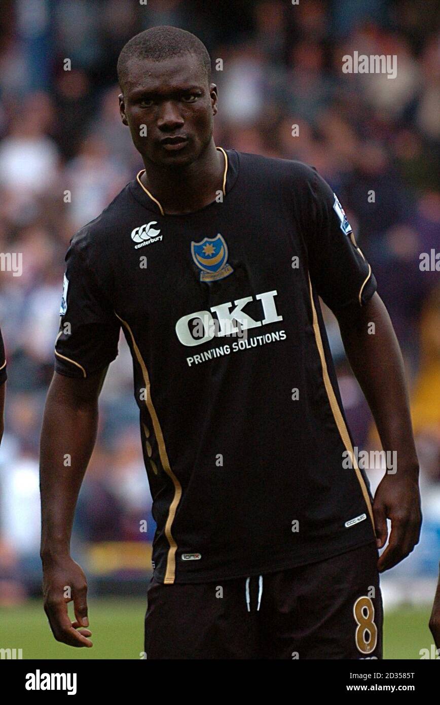 Papa Bouba Diop, Portsmouth Stock Photo - Alamy